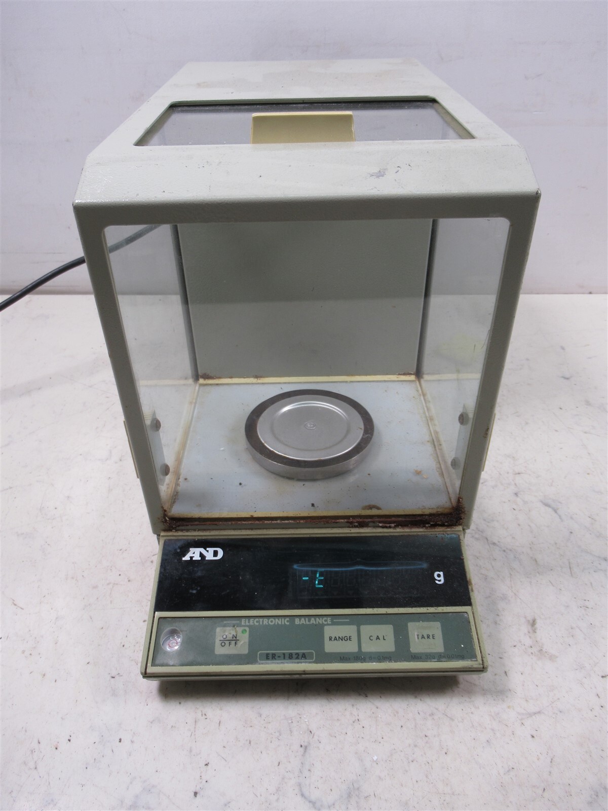 A&D ER-182A Electronic Balance Enclosed Scale Laboratory Device | eBay