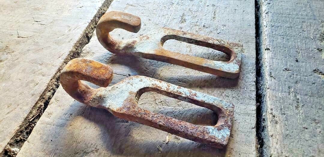 VINTAGE Antique Forged RUSTIC PRIMITIVE FARM BARN HOOKS SET of 2 | eBay