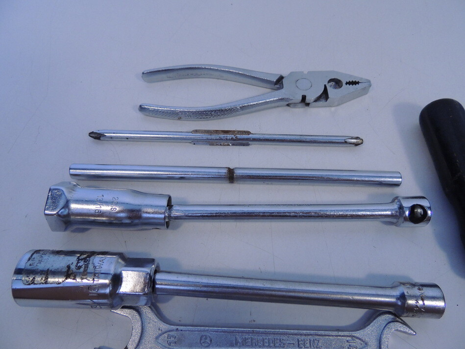 Mercedes Benz Factory 10 Hand Tools Set Case W113 230SL 250SL 280SL ...