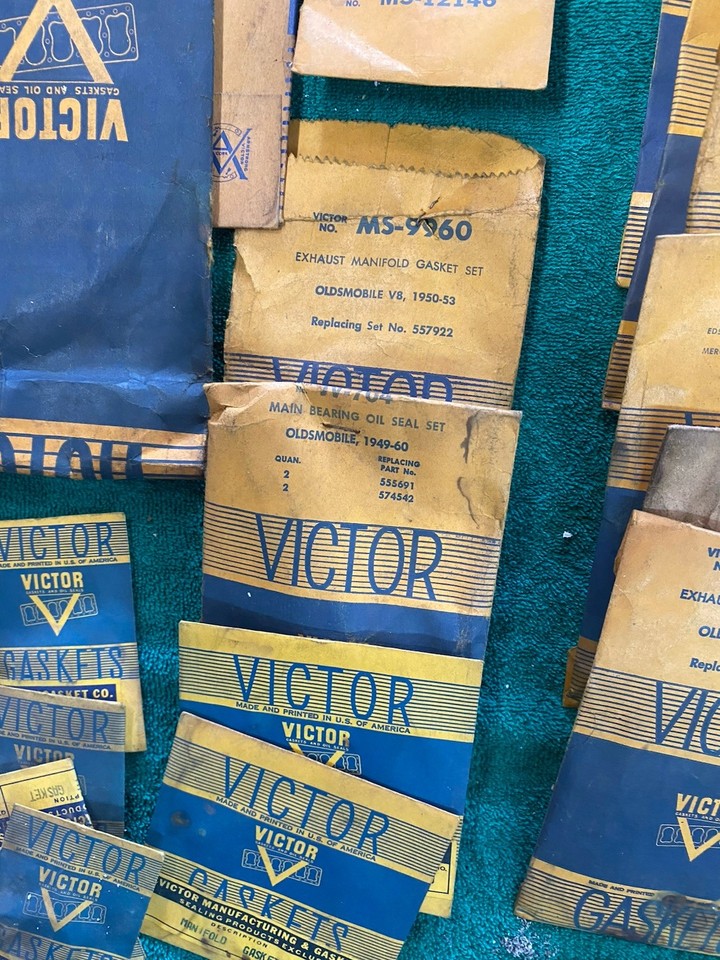 Large Lot Of Vintage NOS Victor Gaskets Ford Mopar Buick Olds Cadillac ...