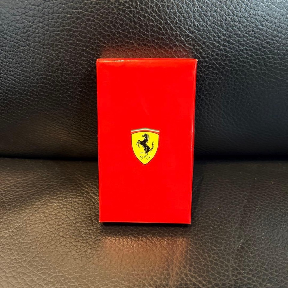 [Import duties included] Ferrari Shield Keychain Metal Red with Gift ...