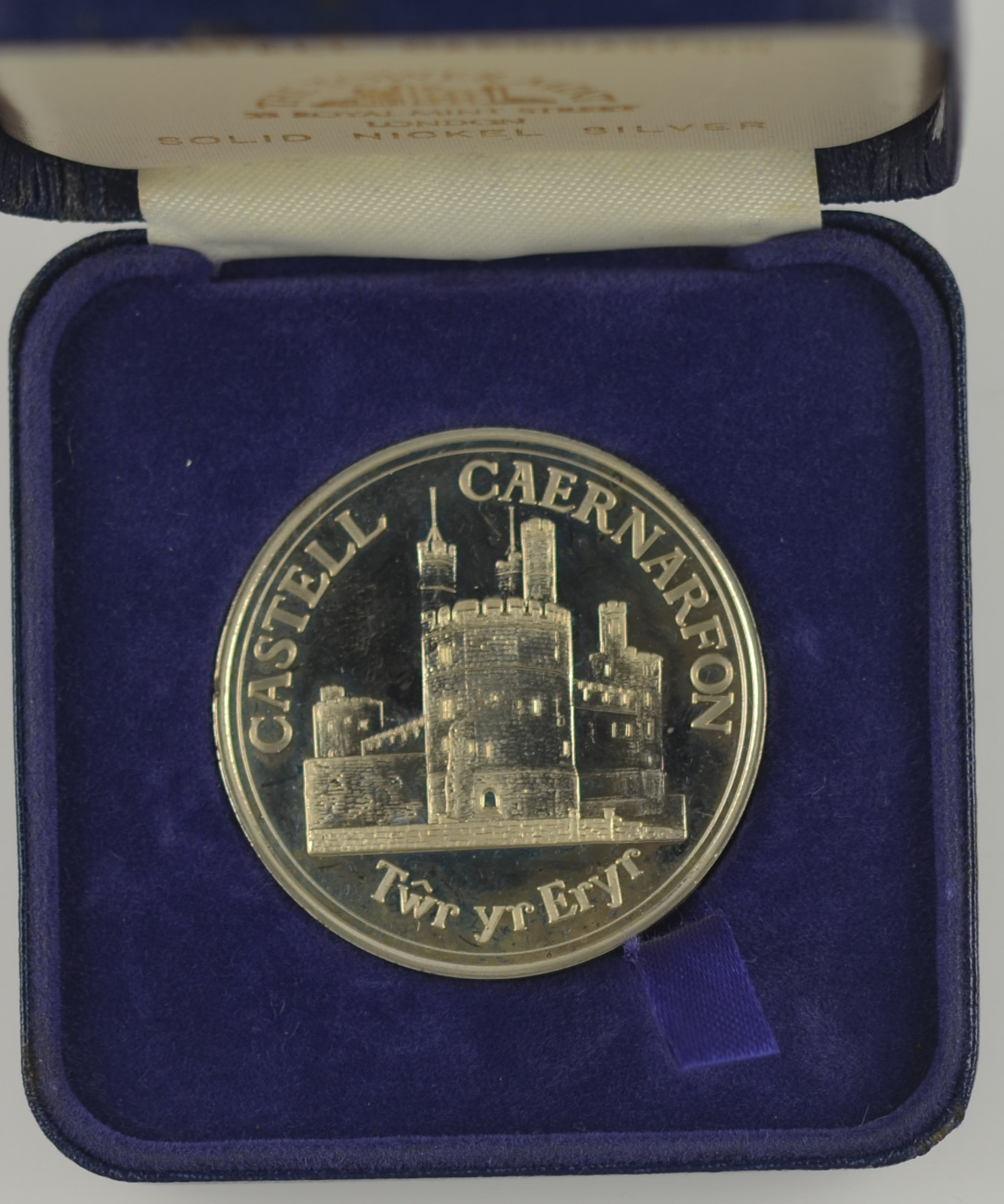 TOWER MINT SOLID NICKEL SILVER COIN CAERNARFON CASTLE IN PRESENTATION ...