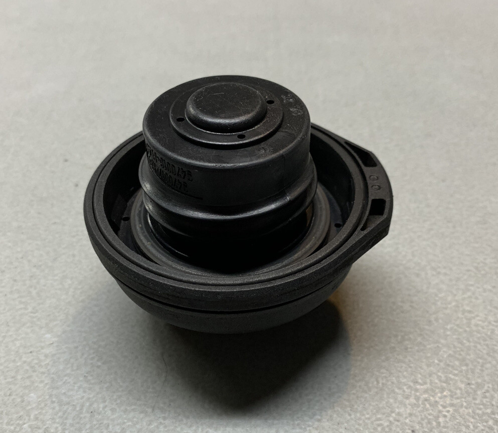 Volvo Gas Cap OEM Fuel Tank 9470016 S60 S80 V70 XC70 XC60 XC90 | eBay