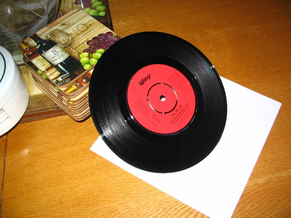 THE BEATLES " WINGS" C MOON, E/X, VINYL,AUDIO, 7" McCARTNEY. ( ORIGINAL ...