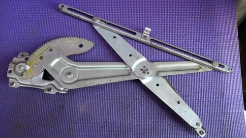 69820-60090 Genuine Toyota REGULATOR SUB-ASSY, FRONT DOOR WINDOW, LH ...