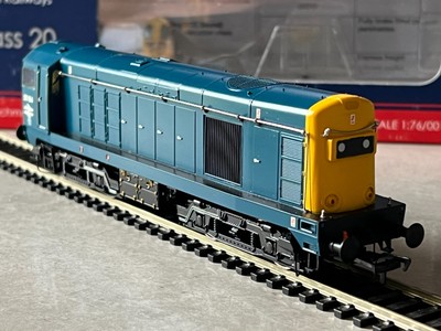 Bachmann Class 20 - BR Blue / Yellow - DCC FITTED - Superb condition ...