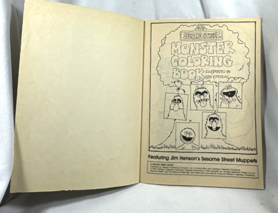 VTG LOT OF 2 MONSTER SESAME STREET COLORING 1982 GOLDEN COOKIE SHAPE ...