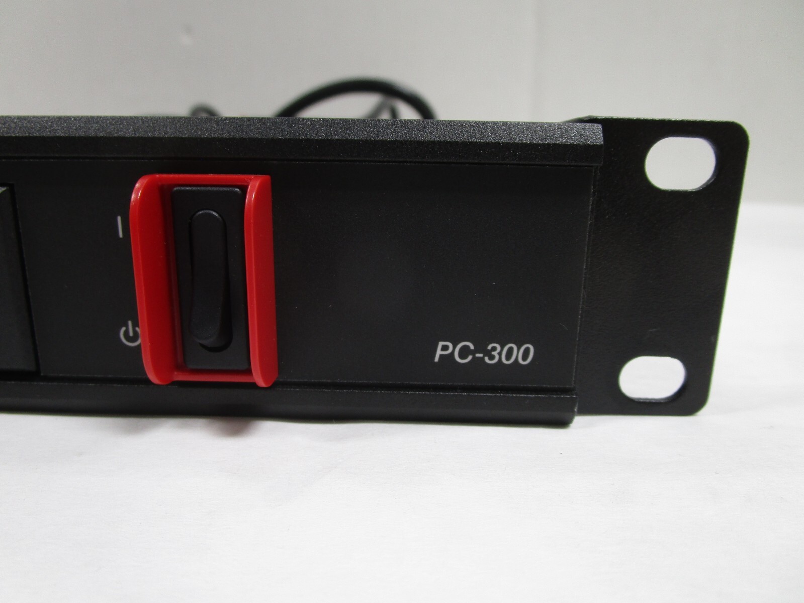 Crestron Energy Monitoring Power Conditioner & Controller 300 - PC-300 ...