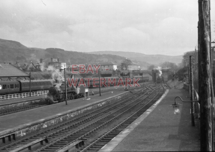 PHOTO BR LOCO 73101 AT LARGS RAILWAY STATION ON 21ST APRIL 1962 (4 ...