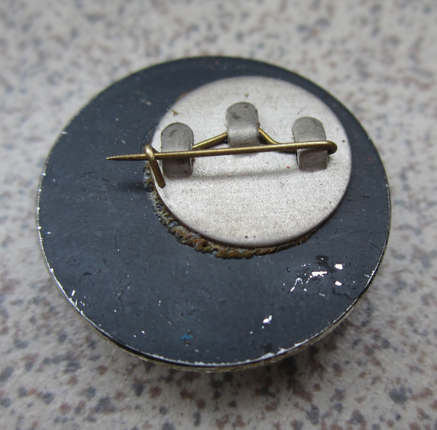 Russian Soviet Political Communist Round Mirror Pin LENIN in hat suit В ...