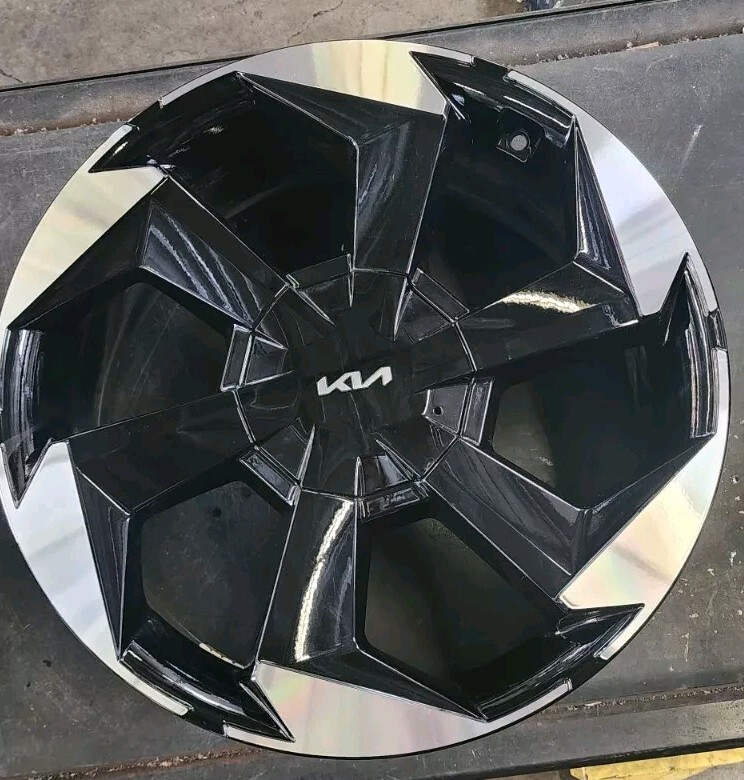 2024 Kia Sorento 19" Machined Black OEM Wheel | 52910P2730 | Genuine ...