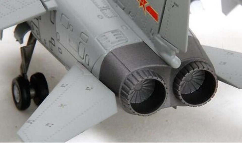 Air Force 1 1/72 Xian JH-7 Flying Leopard Fighter-bomber PLAAF, China ...