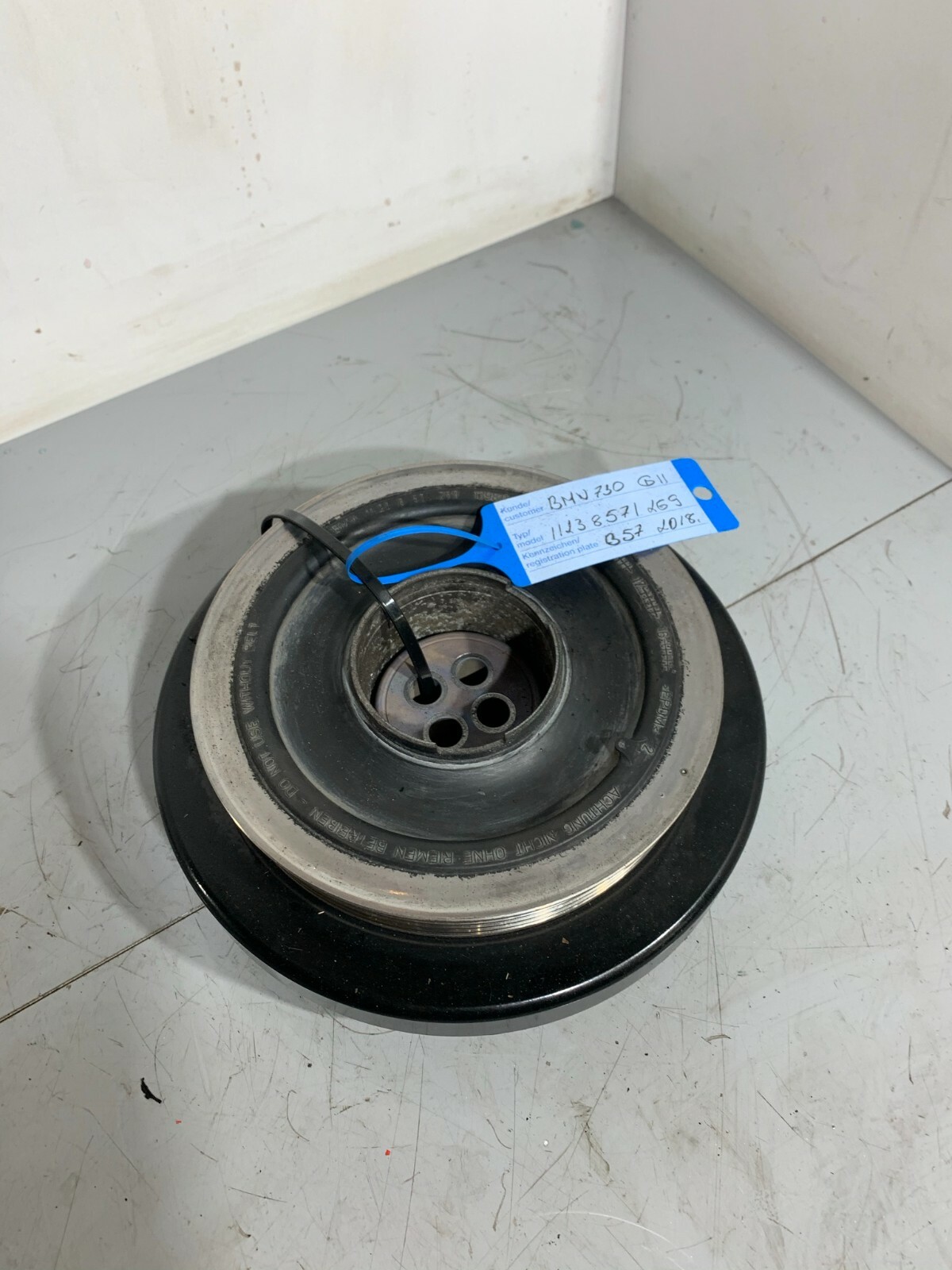 BMW G11 730d B57d30a Vibration Damper Pulley Crankshaft 11238571269 for ...