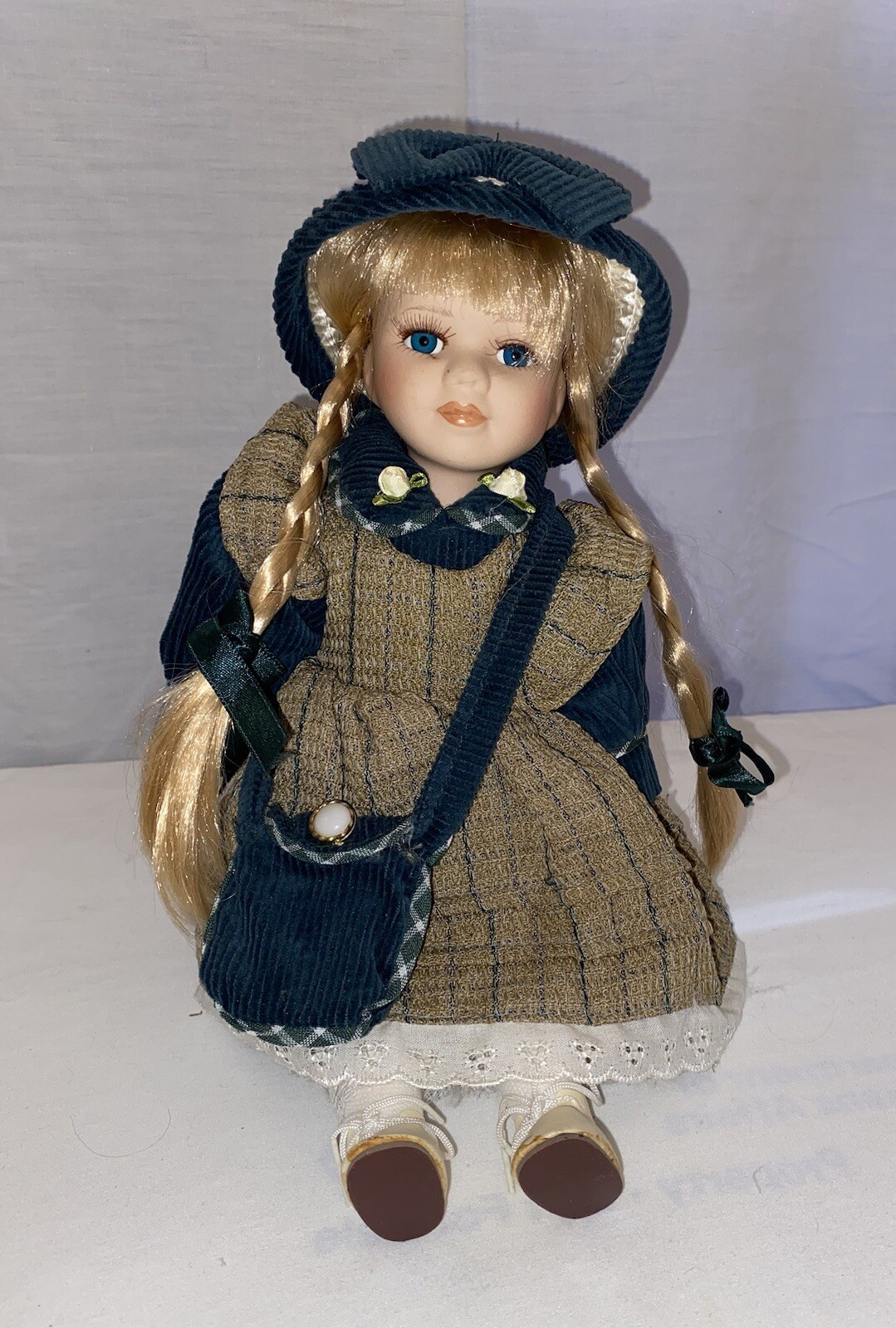 Taizhou Hisource International Collectible in Porcelain Doll PA-9328 ...