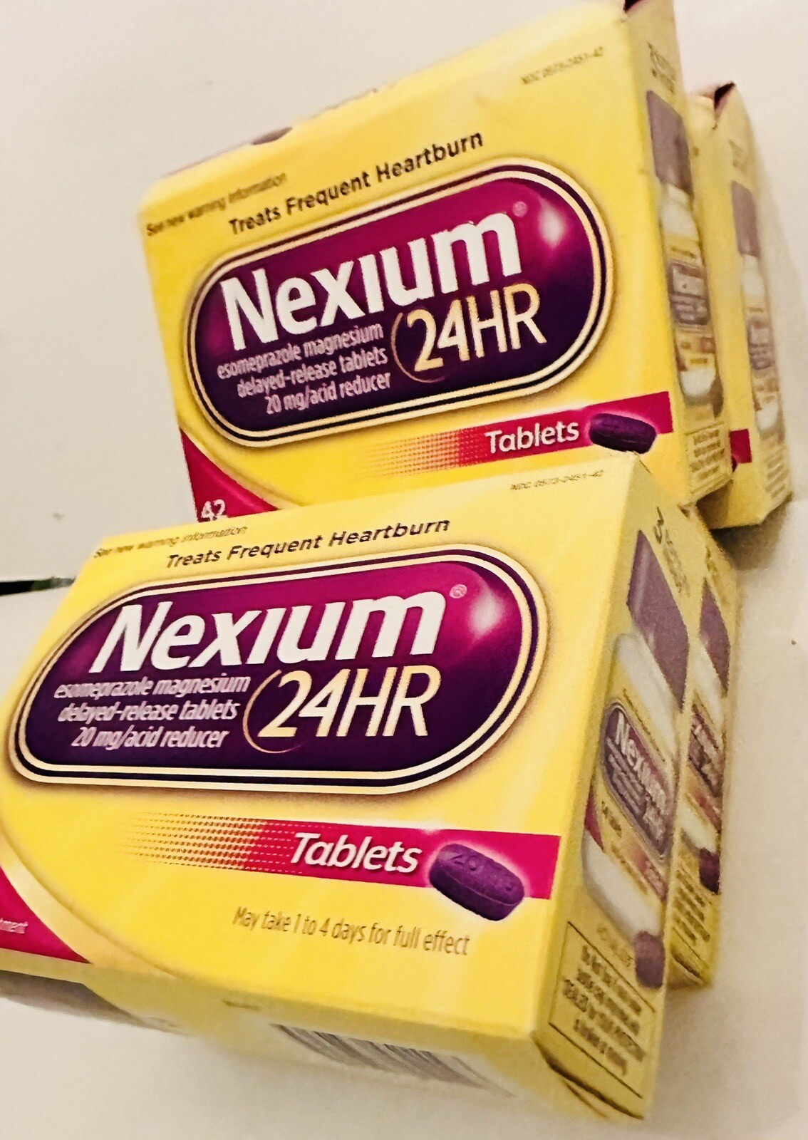 Nexium 24hr Acid Reducer _ 4 boxes of 42 Tablets = 168. Expire 2025 ...