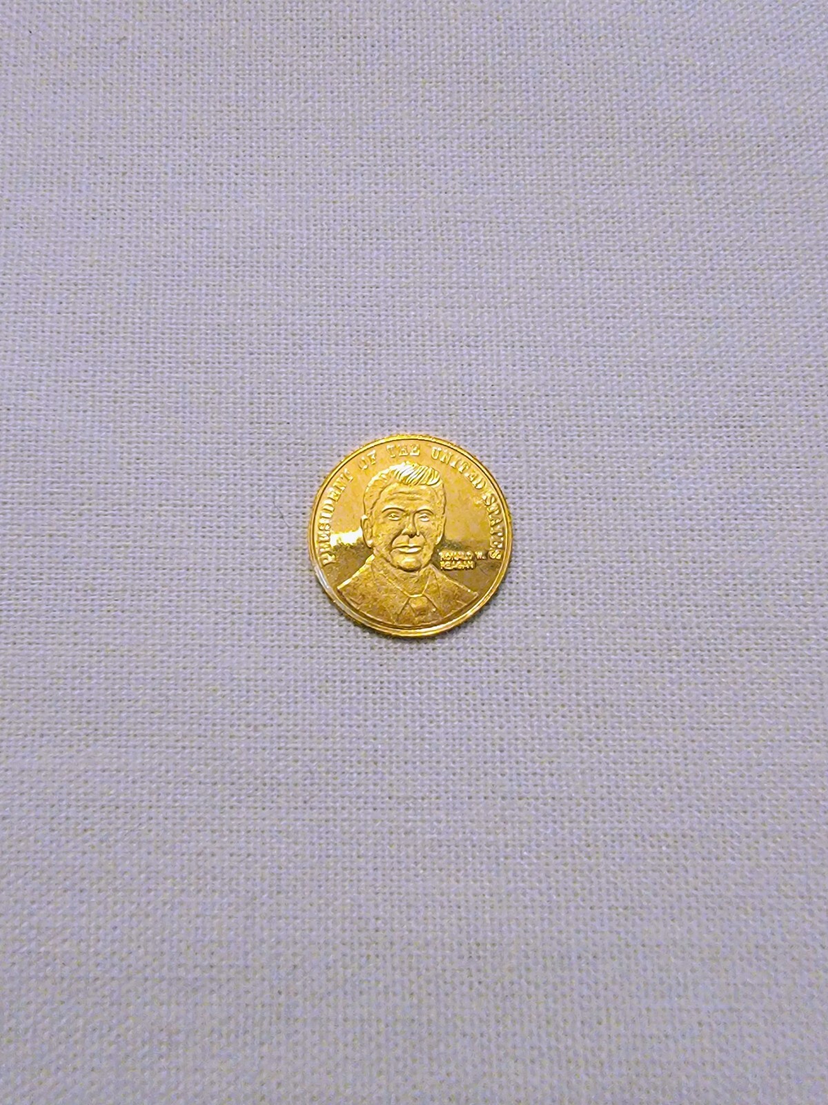 2 Ronald Reagan Ultra Miniature Vintage Solid 24k Gold 1981 Inaugural ...