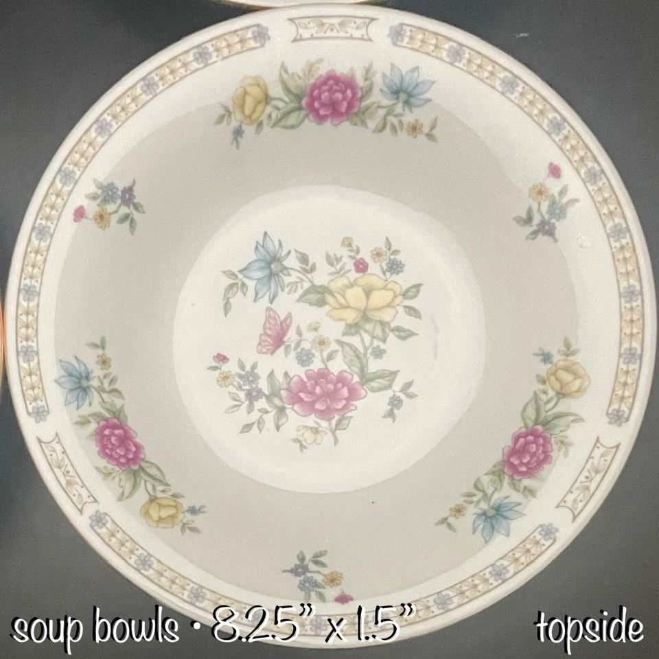 Liling Fine China Ling Rose Dinnerware 20 Piece Set for 4 c1980s Made ...