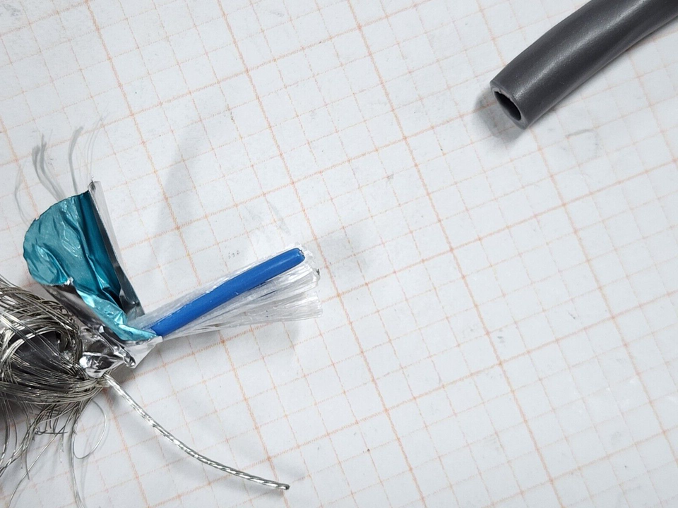 Belden 9841 24/1P RS485 120 Ohm Low Cap Multi-Shielded Computer Cable ...