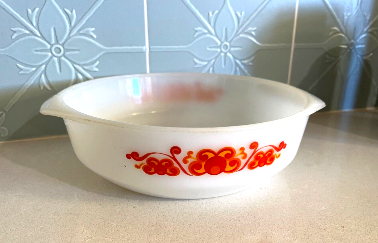Vintage Pyrex Ovenware AURORA 23cm Casserole Dish - Red Orange ...