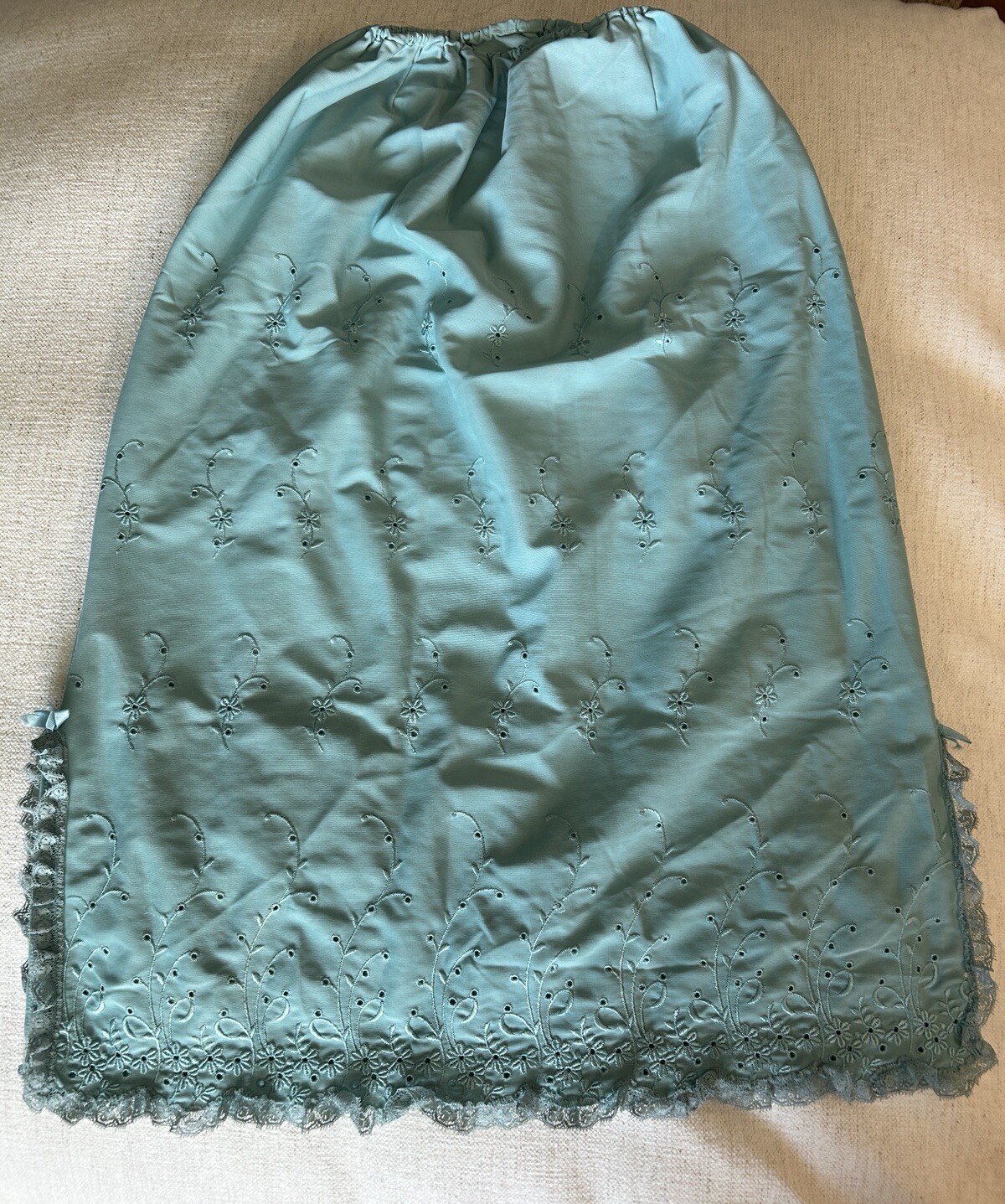 Vintage Kickernick Eyelet Lace Blue Half Slip Size 24… - Gem