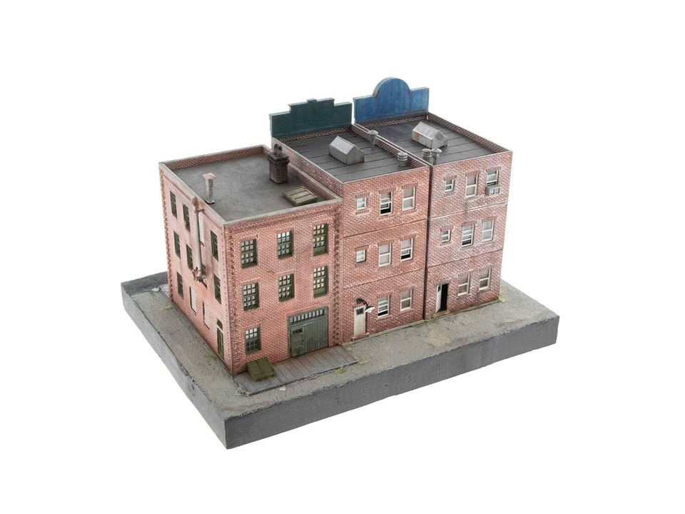 Lionel 2467010 HO Scale Front Street 100 Block Building Kit 23922059710 ...