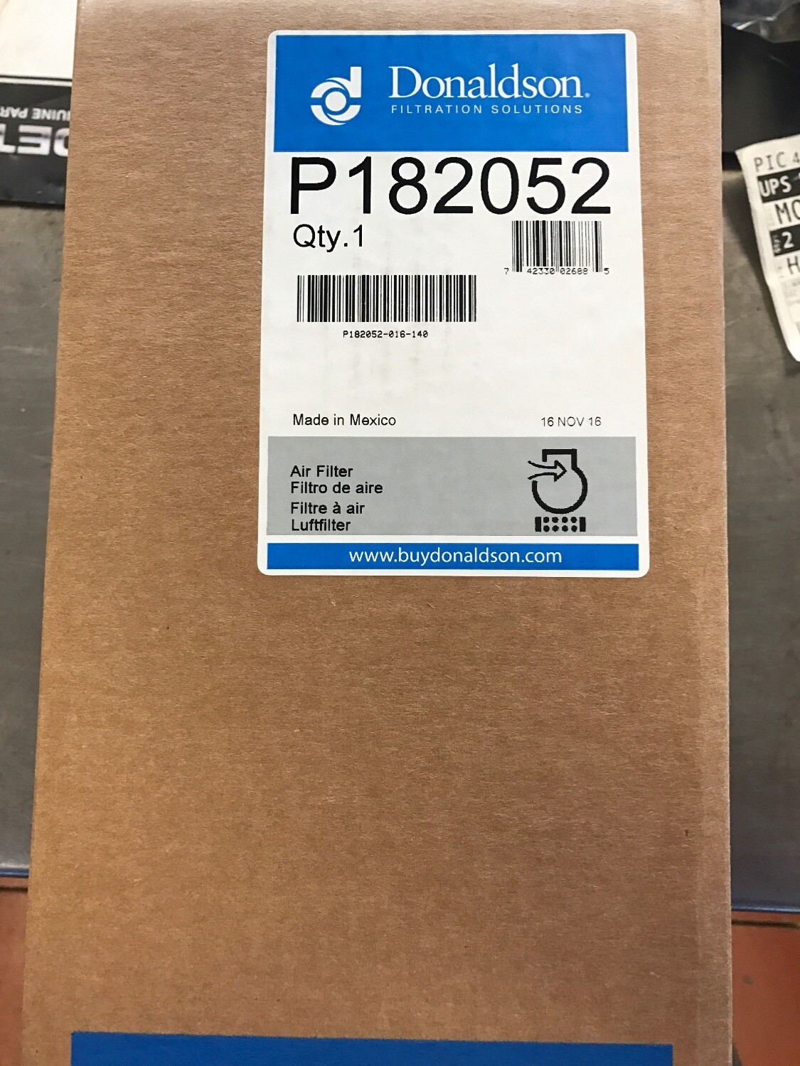 DONALDSON P182052 - Air filter cross reference