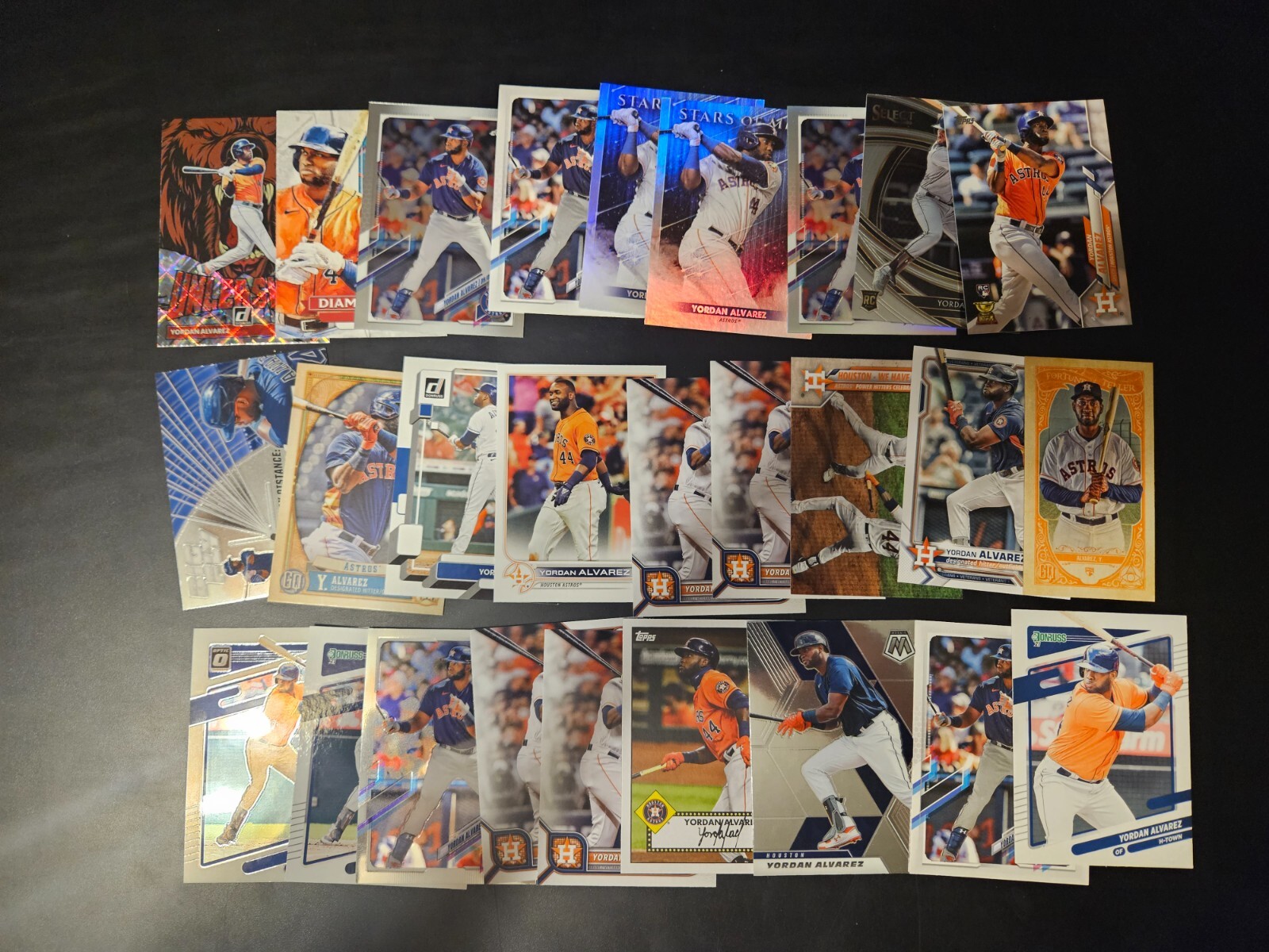 Huge Lot of 27 Yordan Alvarez Baseball Cards - Inserts, Base, Parallels ...