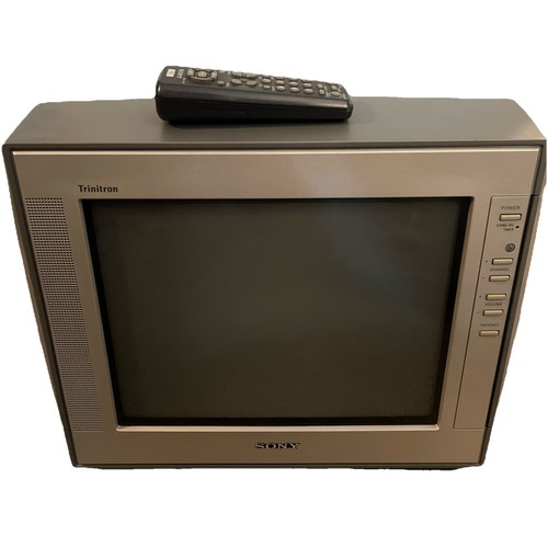 NICE Sony Trinitron Kv-13fm12 13" CRT Flat Retro Gaming TV With Remote ...