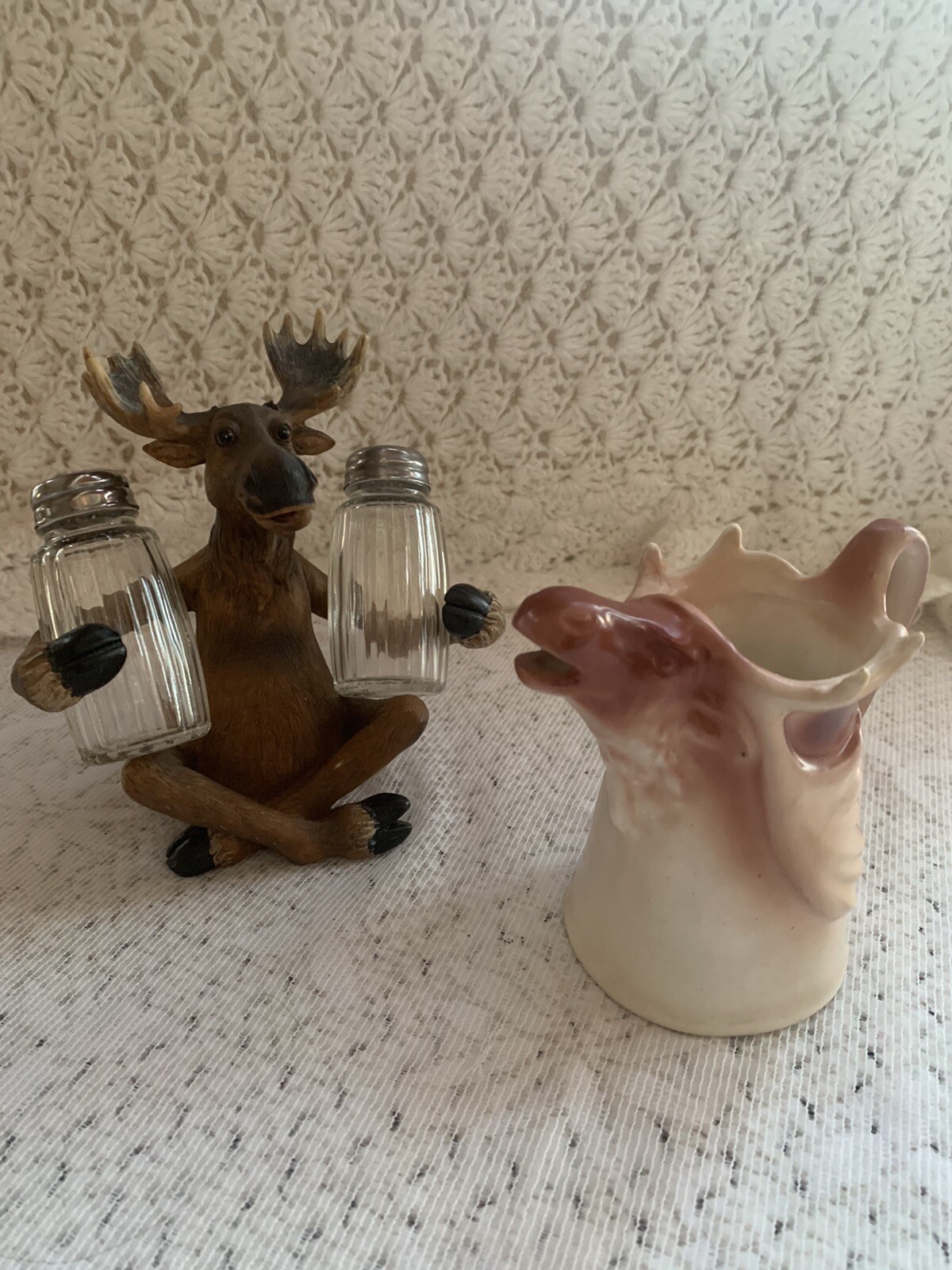 Resin Rivers Edge Moose Salt and pepper Shaker & Antique Moose Cream ...