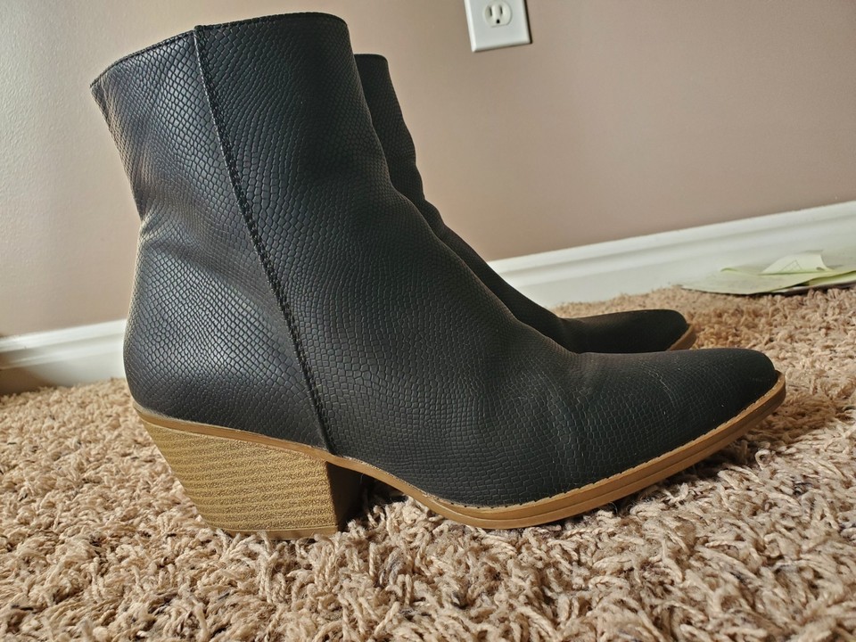 Maurices Womens Black Short Boots Size 10 M Low Heel Side Zip | eBay UK