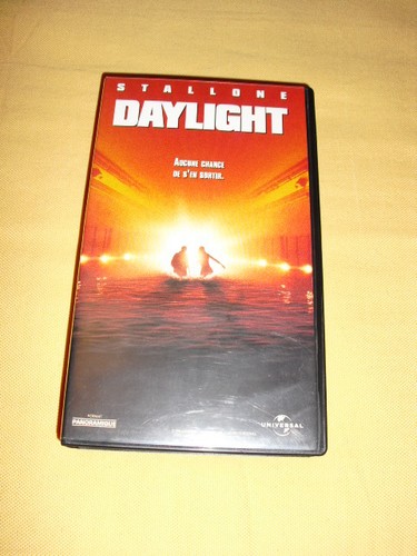 Daylight VHS Sylvester Stallone Viggo Mortensen | eBay