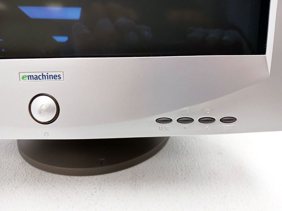 eMachines 786N 17-inch CRT Monitor eView 17f3 Computer Retro Gaming ...