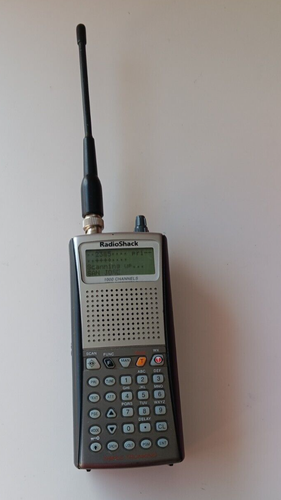 Radio Shack Pro-97 20-527 1000 Channel Triple Trucking Handheld Radio ...