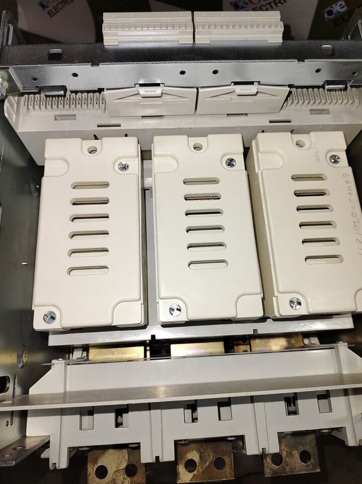 NEW Siemens ACB Air Circuit Breaker 1250A ETU37WT 3WT8121-6AA03-5AB ...