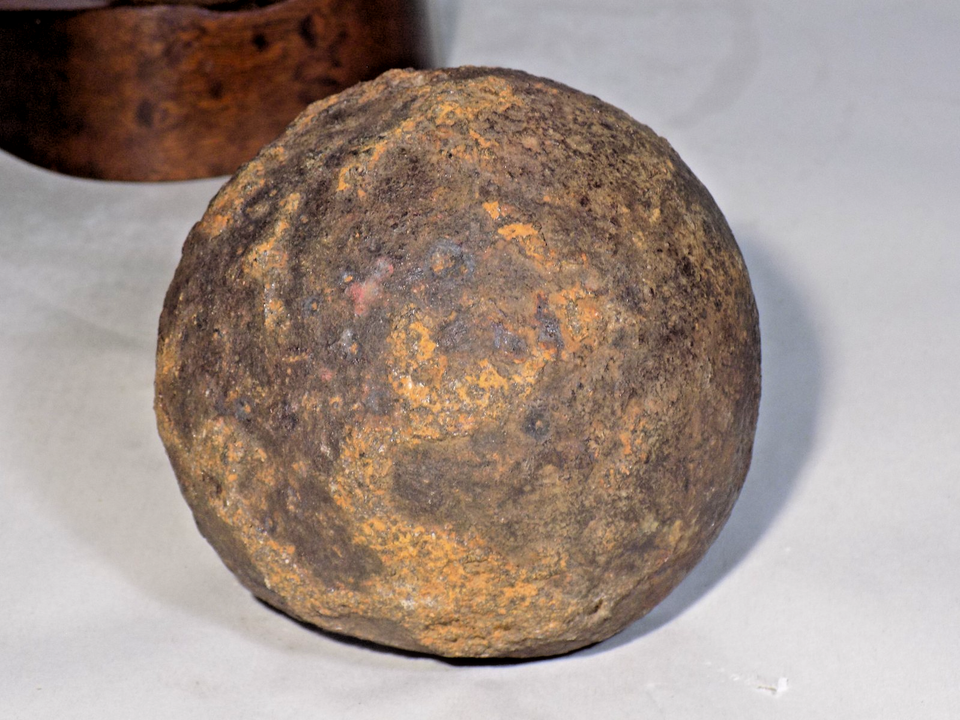 6 Lb. Civil War Impacted/Squished Canon Ball With Stand-State Of ...