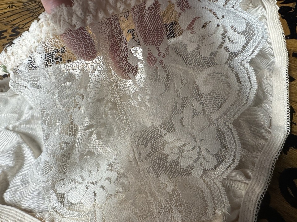 VINTAGE VICTORIA’S SECRET GOLD LABEL STRING-BIKINI PANTY ! MEDIUM TLC ...