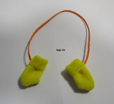 Lego x1381 Mittens Yellow Gants Jaune Scala 3148 Carla's Winter Camp ...