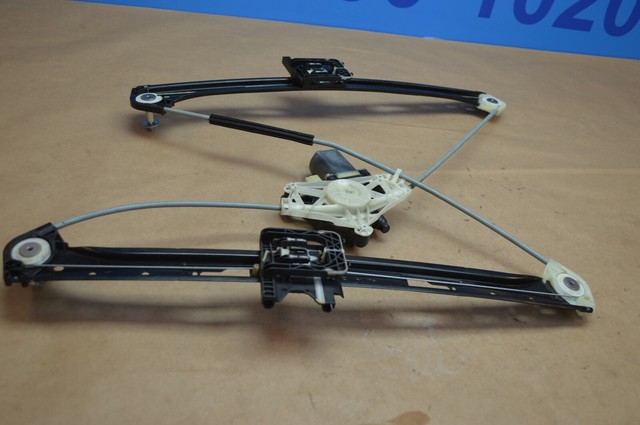 15 Porsche Macan S 95b Front Right Passenger Door Window Regulator ...