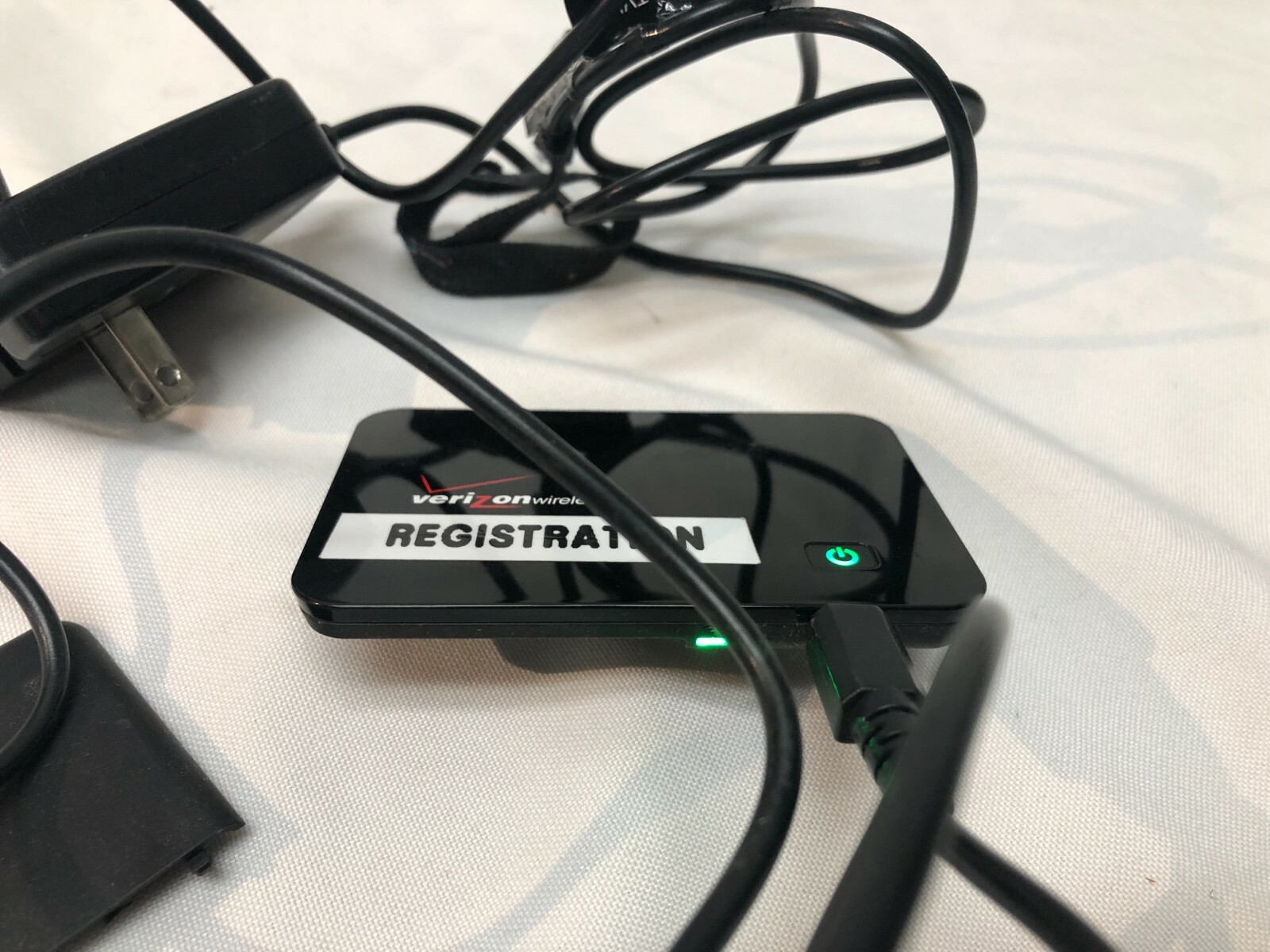 Verizon MIFI 2200 3G WIFI Wireless Mobile Hotspot Modem with power ...