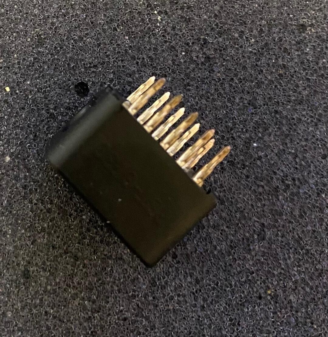 TYCO 580132-1 Connector Right Angle Power Tap with Tarnished Leads Qty ...