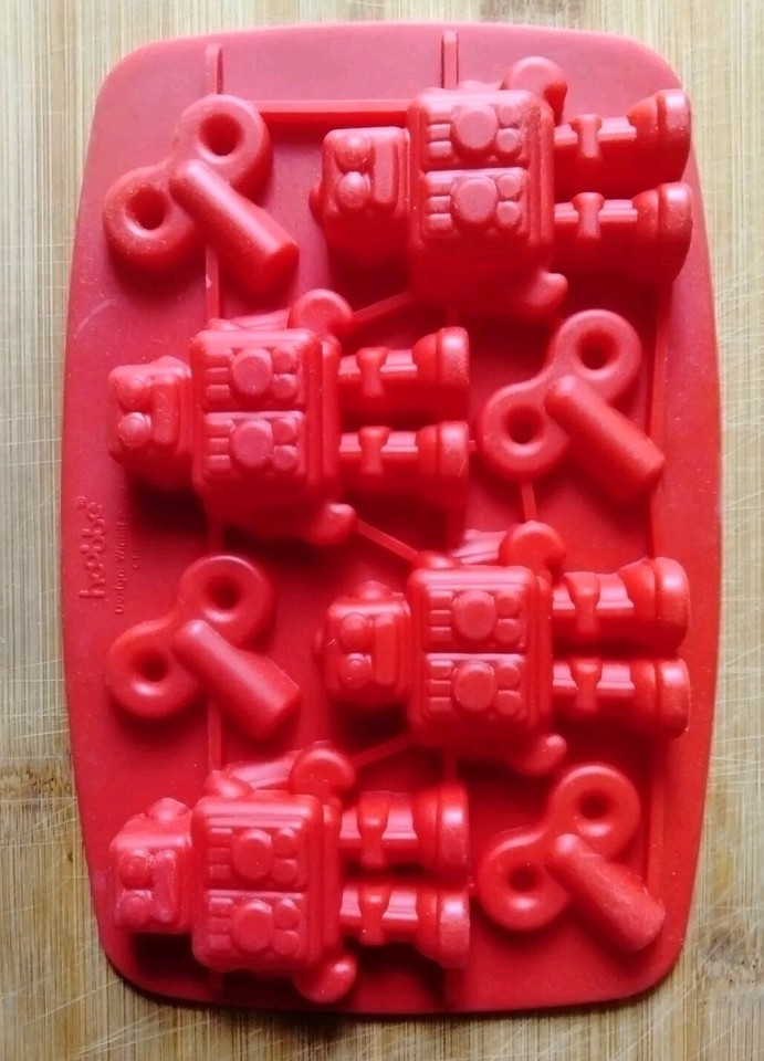7 Star Wars Silicone Molds + LEGO Man + Key Wind Robot -Candy Ice Choc ...