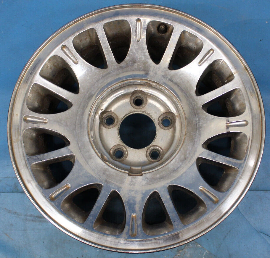 2000 Lincoln Town Car Wheels