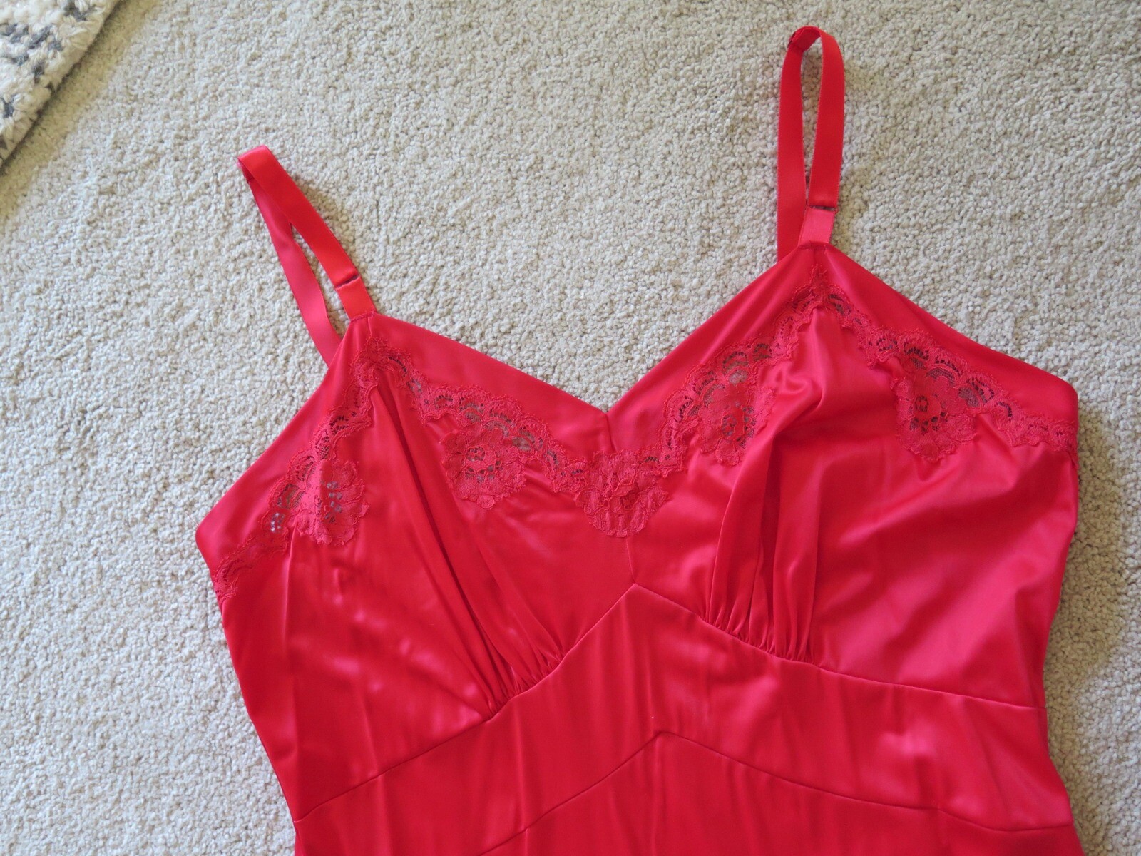 Vintage 50s Racy Red SHADOWLINE Full Slip 36 All Nylo… - Gem