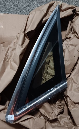 NEW Genuine GM Chevy Caprice 2011-17 Passenger Side Quarter Window ...