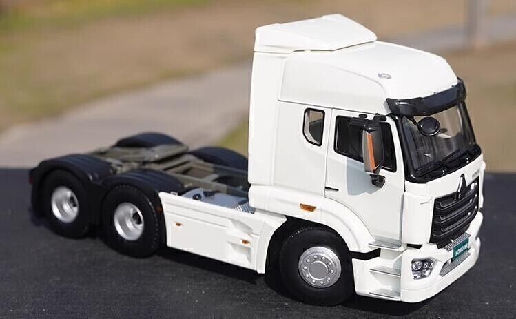 1:24 CNHTC HOWO-NX MAX Tractor Truck Diecast Model White Color | eBay
