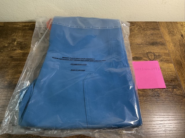 XS Figs Alps Blue Womens Scrub Set Casma Top Kade Cargo Pants Bottoms ...