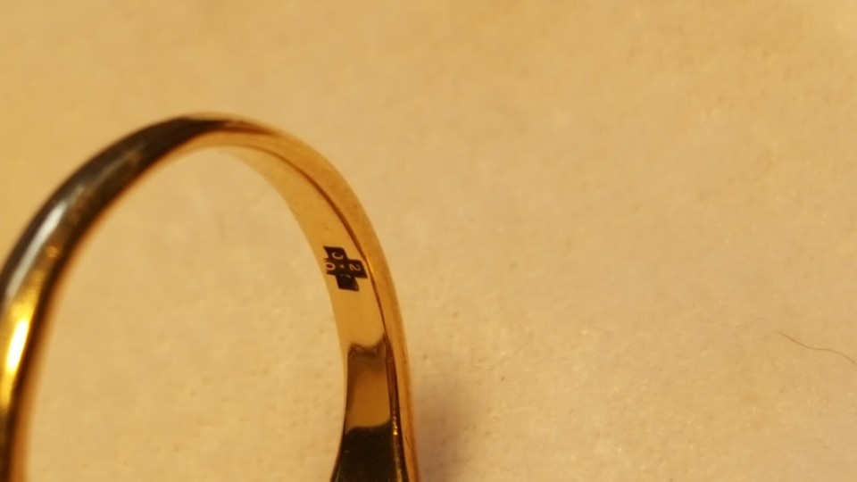 Clogau Gold Queen Eleanor Celtic Style Two Tone 9ct Yellow and Rose ...