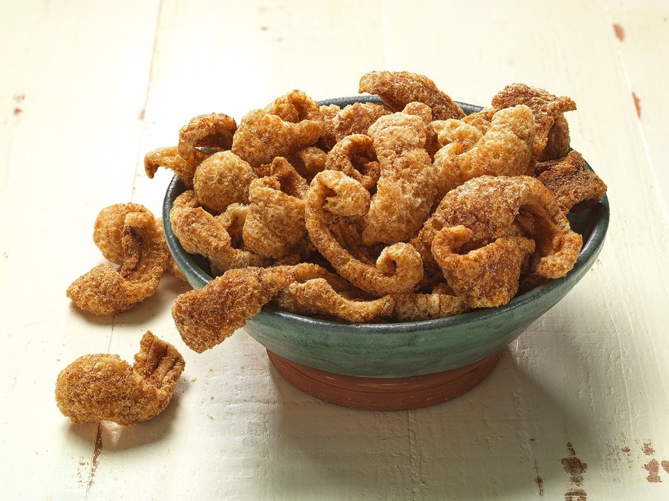 Mac's Chicharrones Golden Pork Cracklins, Fried Pork Fat with Skin, 8 ...