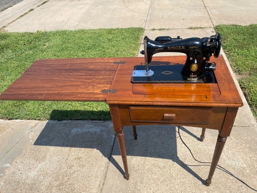 1953 Singer sewing machine model 15- with a #40 cabinet | eBay