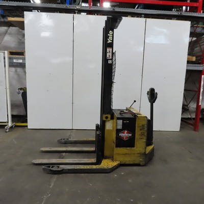 Forklifts - Walk Behind Lift